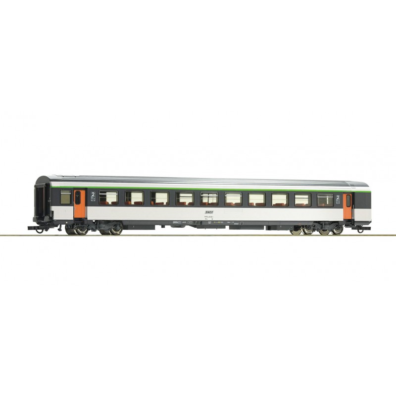 ROCO 74532 2nd class corail open-plan coach, SNCF, Railway Modelling ...
