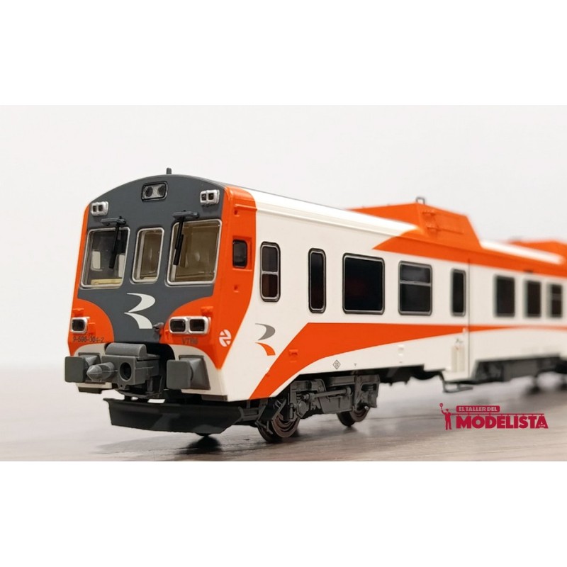 ELECTROTREN HE2503 Diesel railcar class "Reginales R2", 596-004. RENFE ...